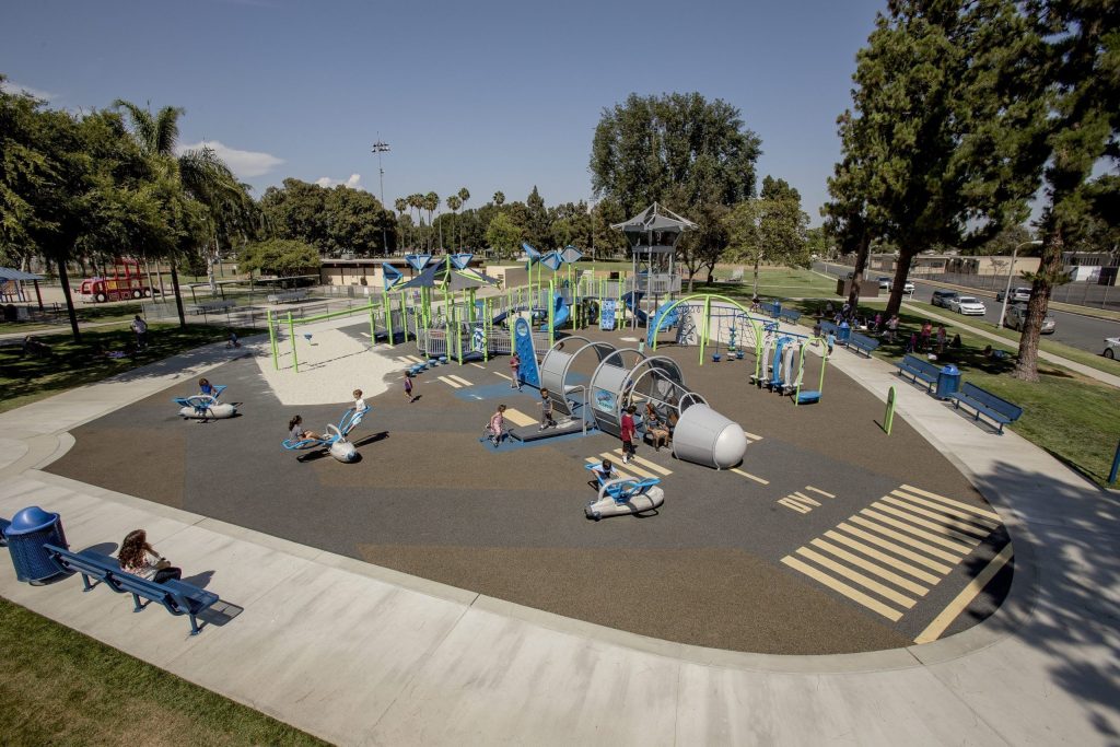 Del Valle Park's Airplane-Themed Playground | LTC